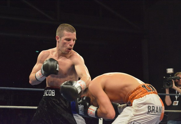 Stephen Smith challenger de Jacob - Fédération Française de Boxe