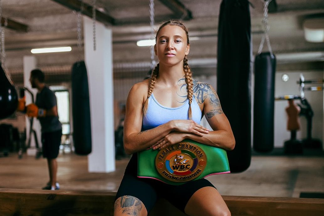 Emma Gongora irrésistible - Fédération Française de Boxe